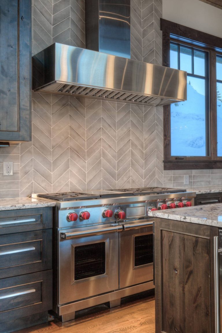 30+ Stylish Chevron Backsplash Ideas | CountertopsNews